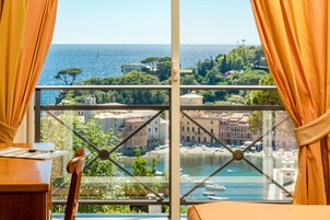 Quarto superior, sacada, vista para o mar | Vista do quarto