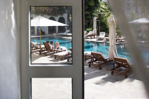 Piscina exterior sazonal