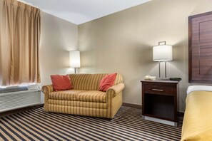 Quarto, 1 cama king-size e sofá-cama, acessível, não fumadores | Ferro/tábua de engomar, camas desdobráveis, roupa de cama fornecida 