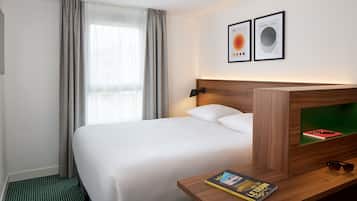 Quarto casal conforto | Escrivaninha, Wi-Fi de cortesia, roupa de cama