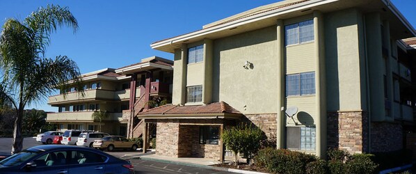 Executive Inn Hotel in Milpitas: Find Hotel Reviews, Rooms, and Prices ...
