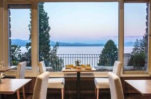 Café da manhã com buffet grátis todos os dias