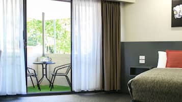 Quarto Superior, 1 cama queen-size, varanda | Vista do quarto