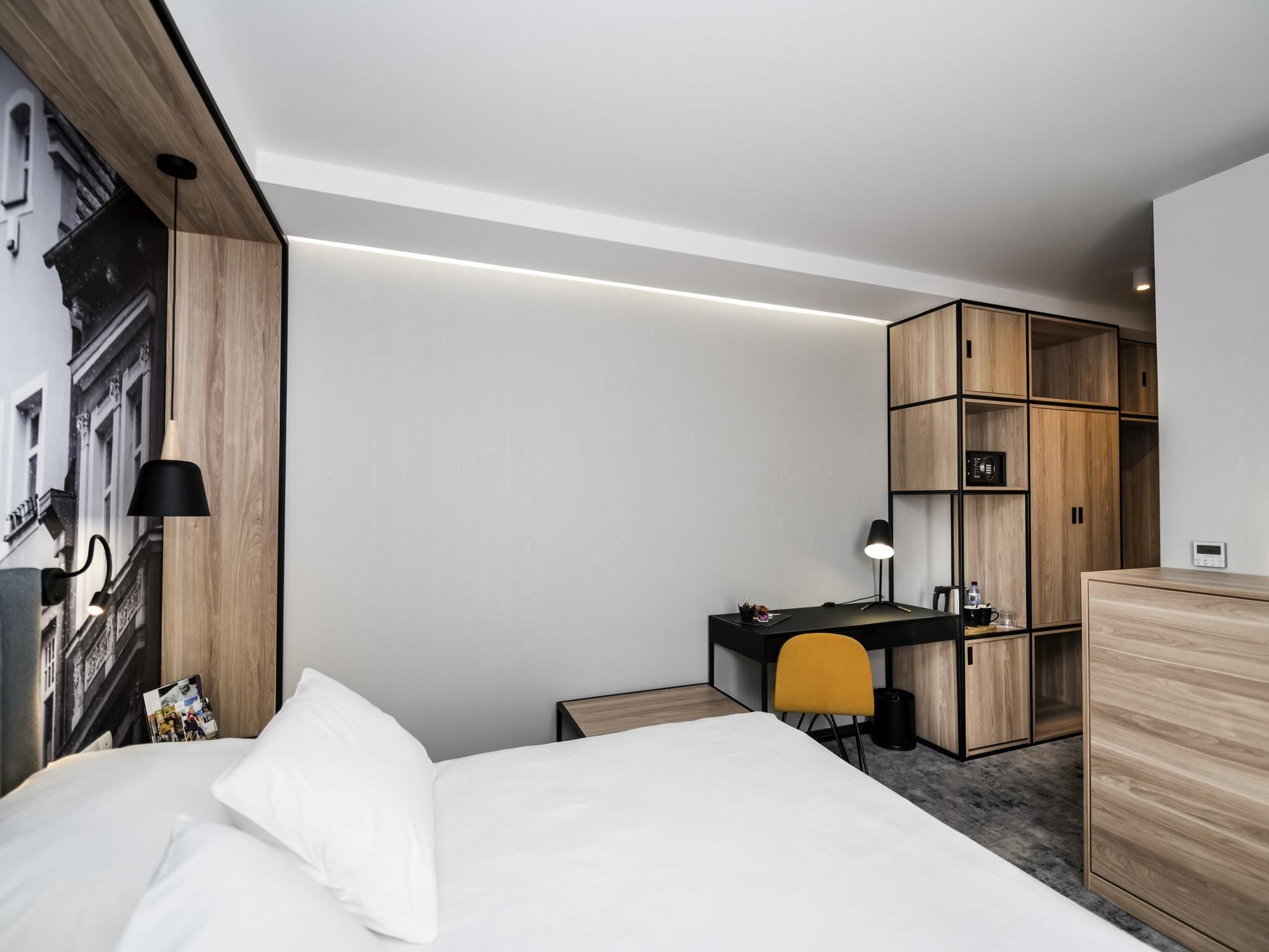 Quarto superior, 1 cama de solteiro | Roupas de cama antialérgicas, escrivaninha