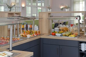 Café da manhã continental grátis todos os dias