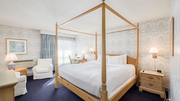 Quarto Deluxe, 1 cama king-size | Roupa hipoalergénica, edredões de penas, cofre no quarto