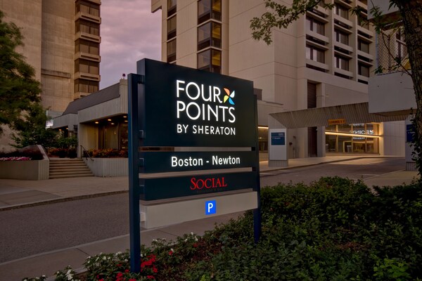 Four Points By Sheraton Boston Newton - Newton, MA
