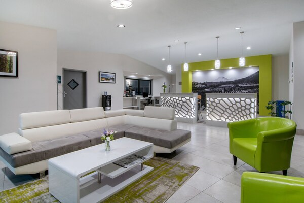 Quality Inn & Suites Albany Corvallis - Albany, OR