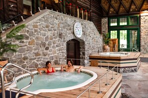 Banheira de hidromassagem exterior