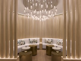 Sala(s) para tratamentos a casais, sauna, banheira de hidromassagem 