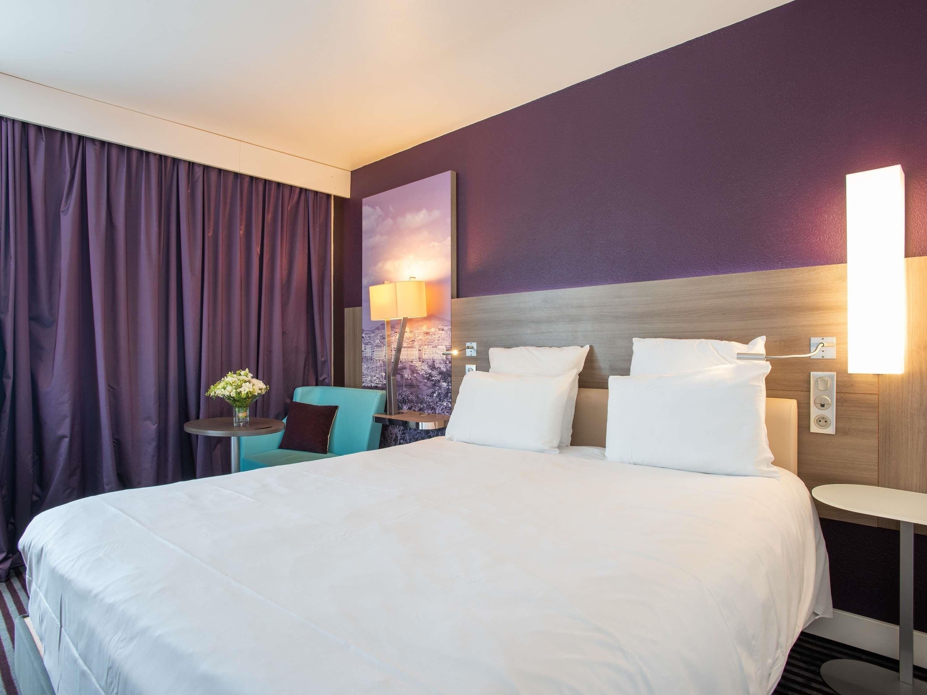 Quarto Clássico com Cama de Casal, 1 cama de casal | Roupa de alta qualidade, minibar, cofre no quarto, secretária 