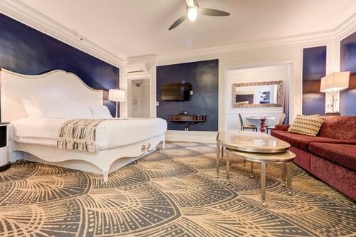 Inn At The Park Reviews, Deals & Photos 2024 - Expedia