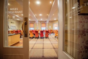 Pequeno-almoço completo diário incluído