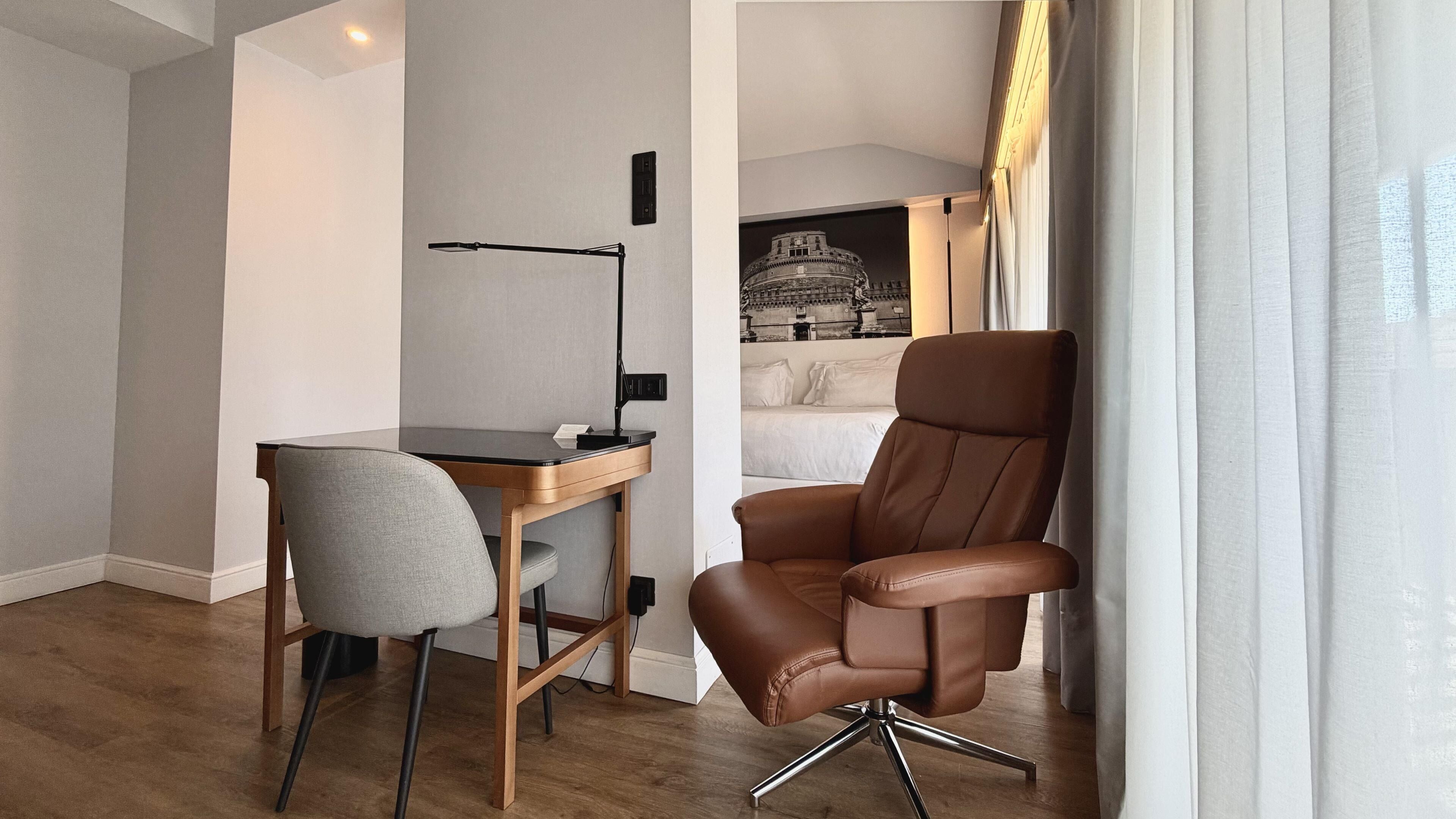 Suite, varanda | Roupa de alta qualidade, edredões de penas 