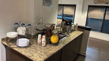 Pequeno-almoço continental diário incluído