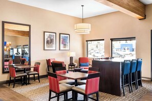 Pequeno-almoço tipo buffet diário incluído 