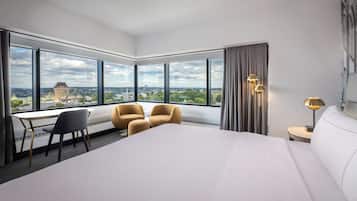 Quarto Deluxe, 1 cama king-size, vista para o rio (Old Quebec) | 1 quarto, roupa de alta qualidade, edredões de penas