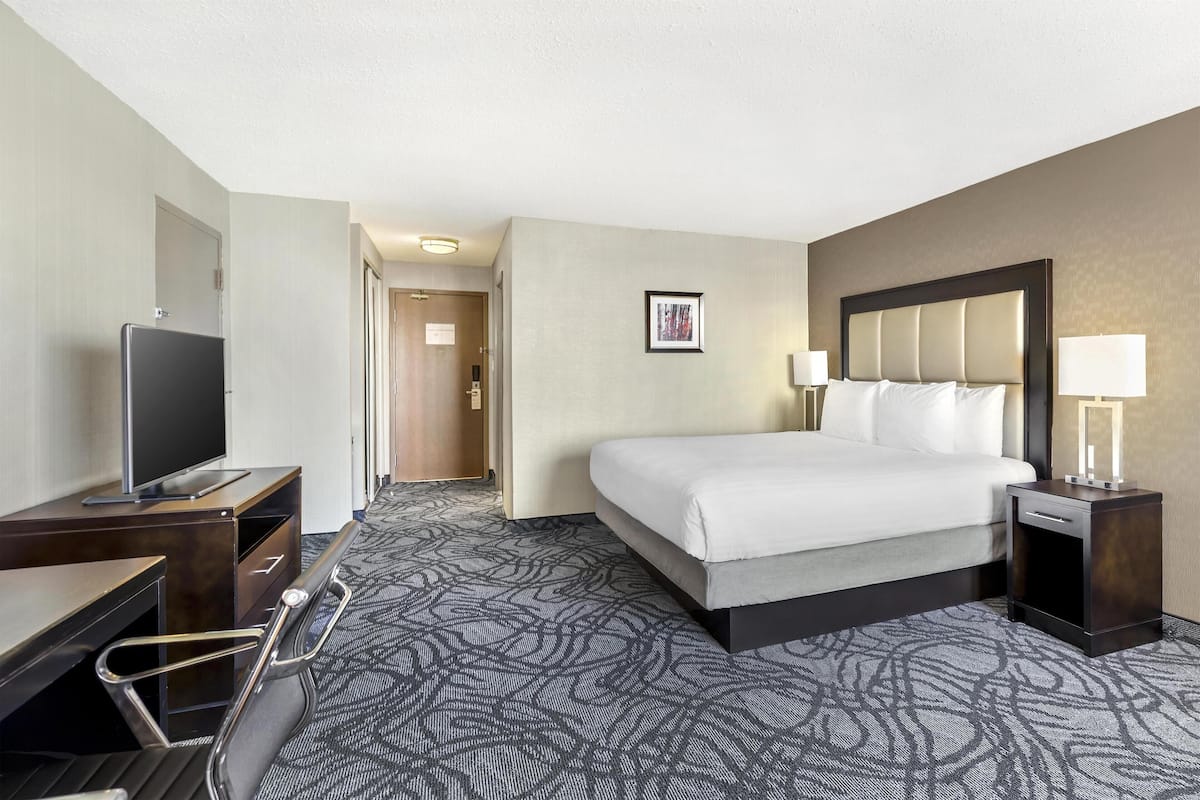 1 quarto, roupa de alta qualidade, edredões de penas