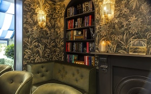 Saguão/lounge, restaurante ao ar livre, aberto todos os dias