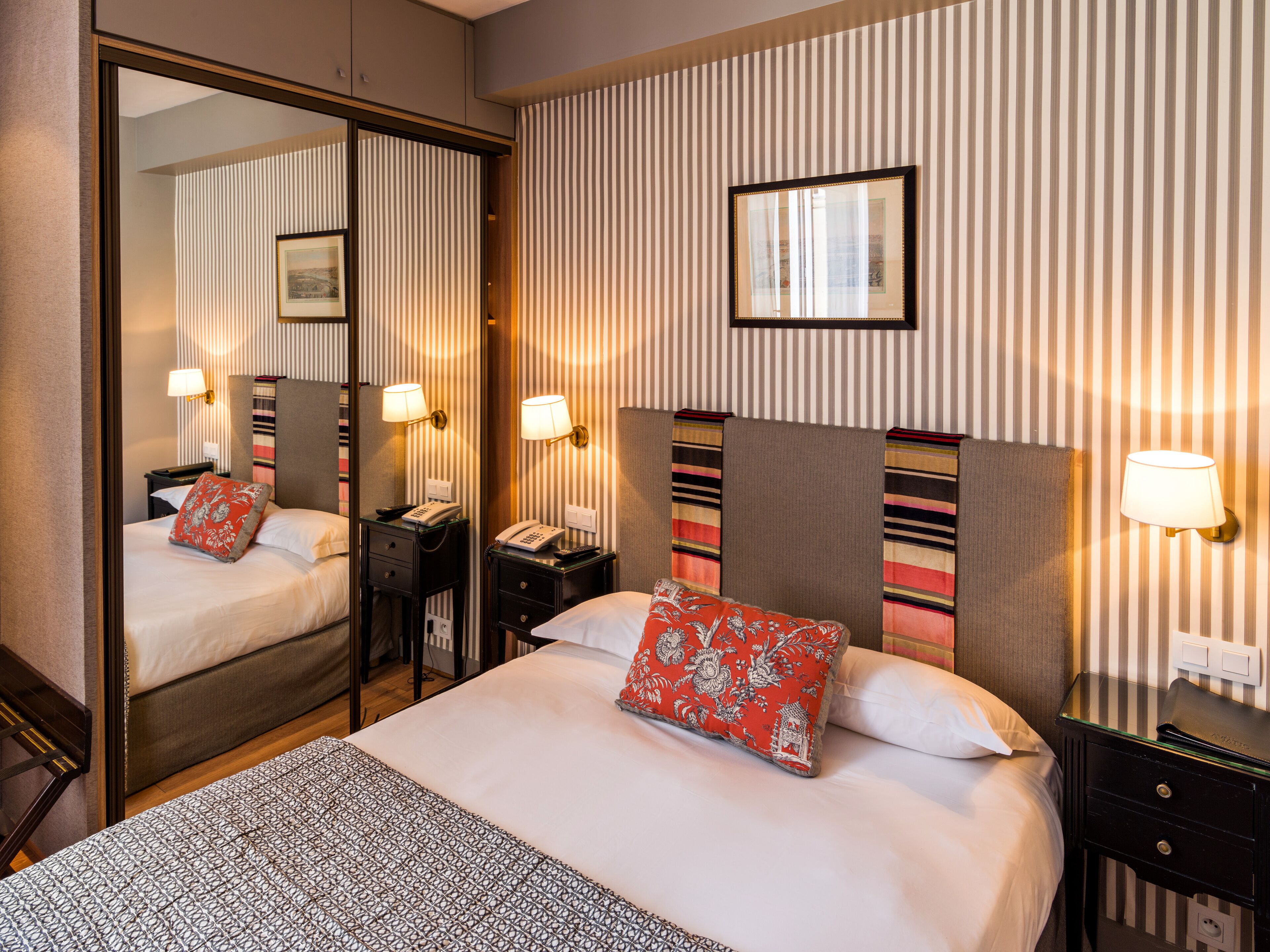 Hôtel LOUISON Reviews, Deals & Photos 2024 - Expedia