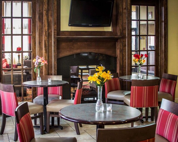 Café da manhã self-service grátis todos os dias