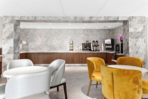 Café da manhã continental grátis todos os dias