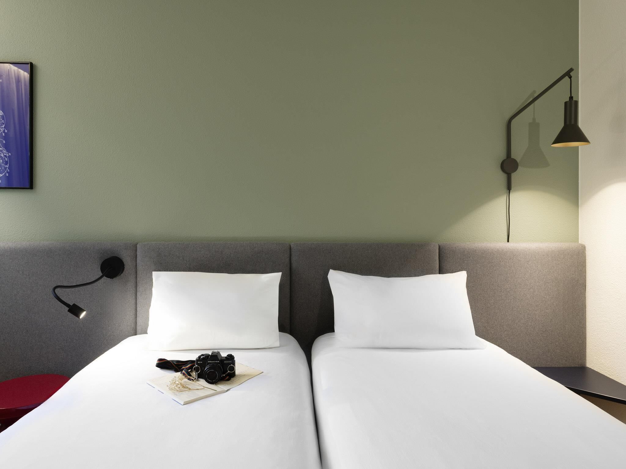 Quarto Standard, 2 camas individuais | 1 quarto, roupa de alta qualidade, com mobília individualizada 