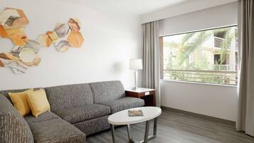 TV LCD 65 polegadas com canais digitais, smart TV, filmes pagos