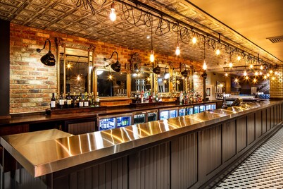 Holiday Inn London - Heathrow M4,jct.4 by IHG