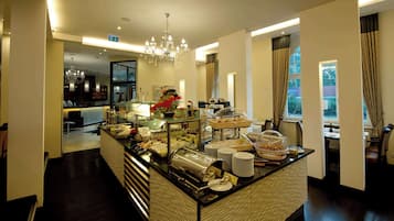 Pequeno-almoço tipo buffet diário incluído