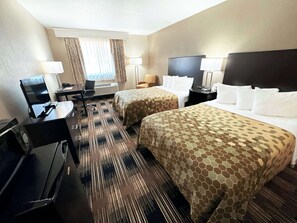 Quarto Duplo Standard, 2 camas de casal, não fumadores | Cofre no quarto, secretária, ferro/tábua de engomar