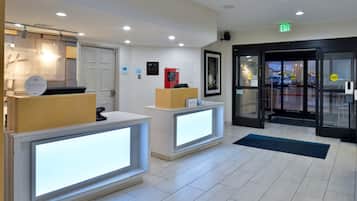 Entrada (vista interior)
