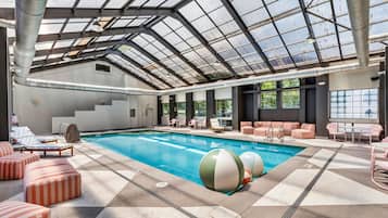 Piscina interior