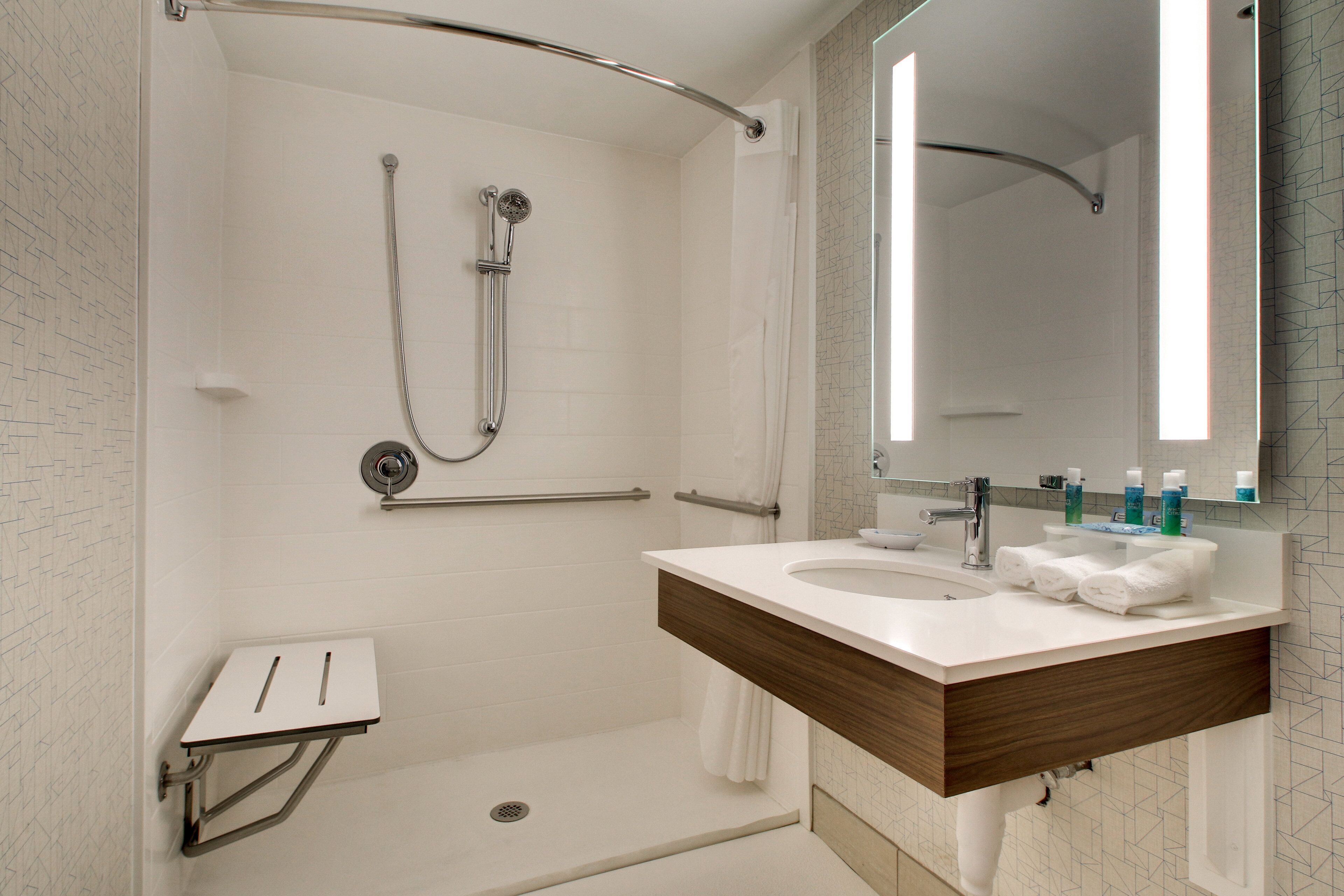 Holiday Inn Express Poughkeepsie, an IHG Hotel Reviews, Deals & Photos ...