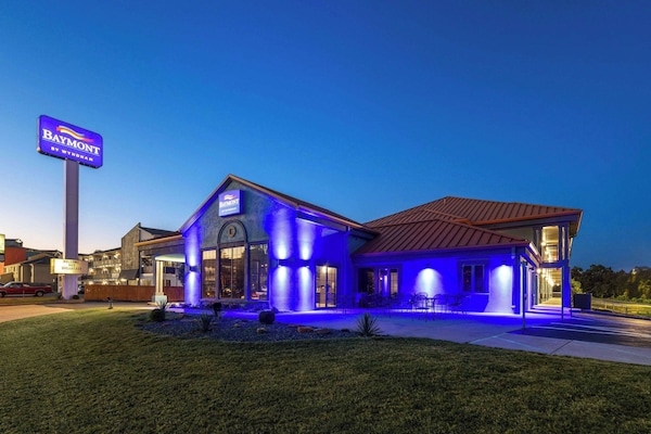 Baymont By Wyndham Branson Thousand Hills - Branson, MO