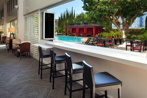 Ao ar livre, aberto todos os dias 