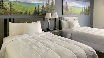 Quarto Standard, 2 camas de casal, não fumadores | Cofre no quarto, secretária
