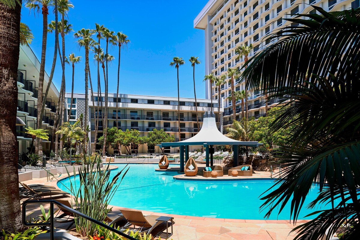 Los Angeles Airport Marriott Reviews, Deals & Photos 2024 - Expedia
