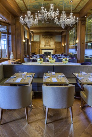 Fairmont Le Chateau Frontenac in Québec City: Find Hotel Reviews, Rooms ...