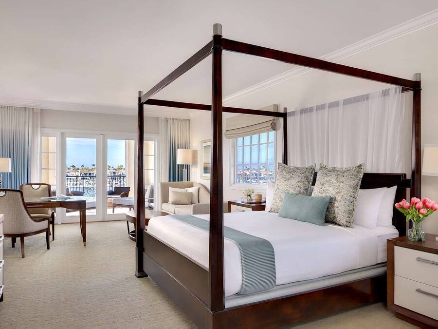 Suite Presidencial | Roupa de alta qualidade, edredões de penas, camas de colchão pillowtop
