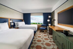 Quarto luxo, 2 camas Queen, para não fumantes | Roupas de cama premium, escrivaninha, espaço de trabalho para notebook