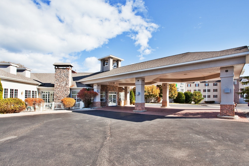 Holiday Inn Express St. Ignace-lake Front By Ihg - St. Ignace, MI