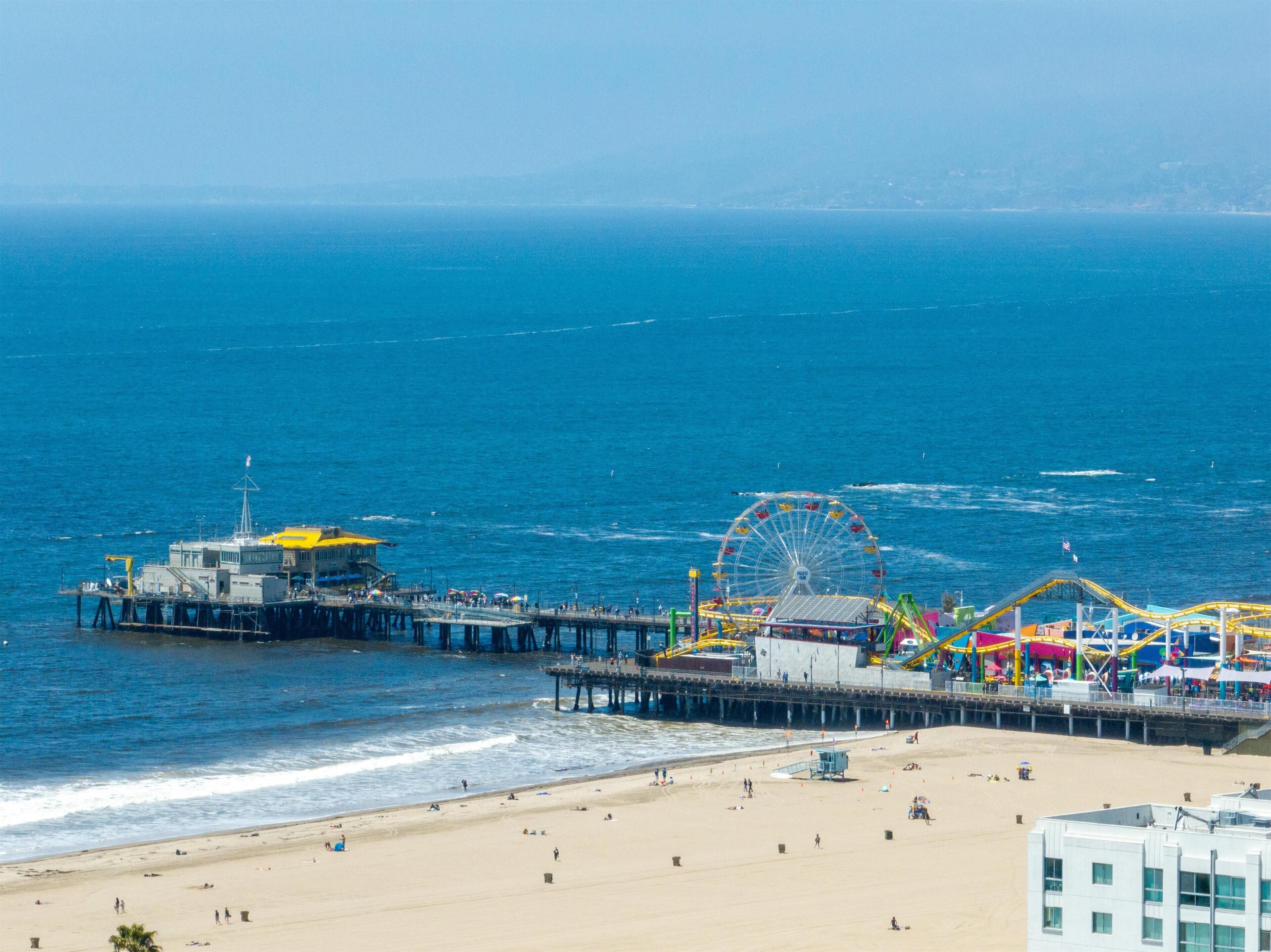 Perto da praia, areia branca 