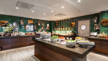 Café da manhã com buffet todos os dias (NOK 200 por pessoa)