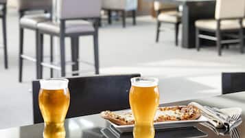 Café da manhã, almoço e jantar