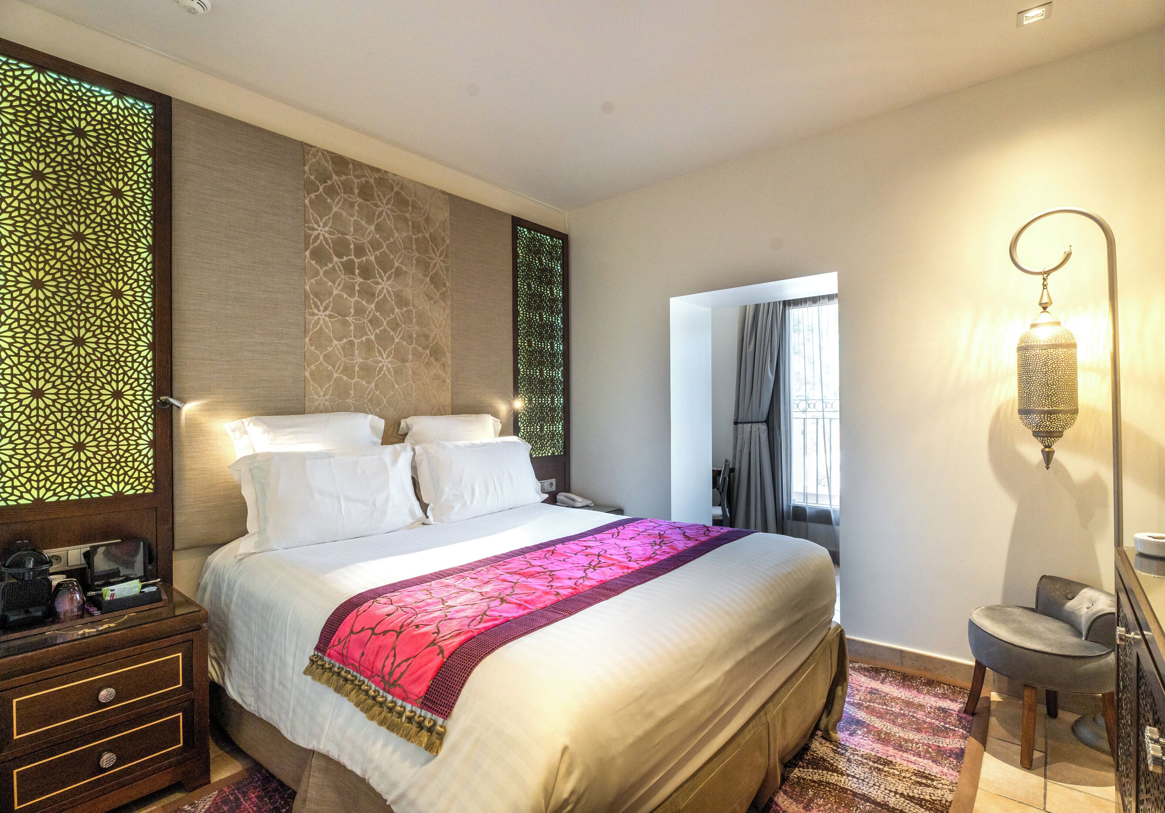 Quarto Standard, 1 cama individual, junto à praia | Roupa de alta qualidade, minibar com produtos grátis, cofre no quarto 