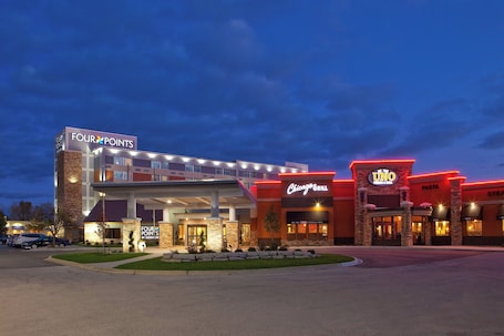 Exterior. Four Points by Sheraton Saginaw