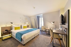 Quarto casal | Roupas de cama premium, frigobar, cofres nos quartos, escrivaninha