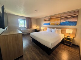 Escrivaninha, ferros/tábuas de passar roupa, Wi-Fi de cortesia