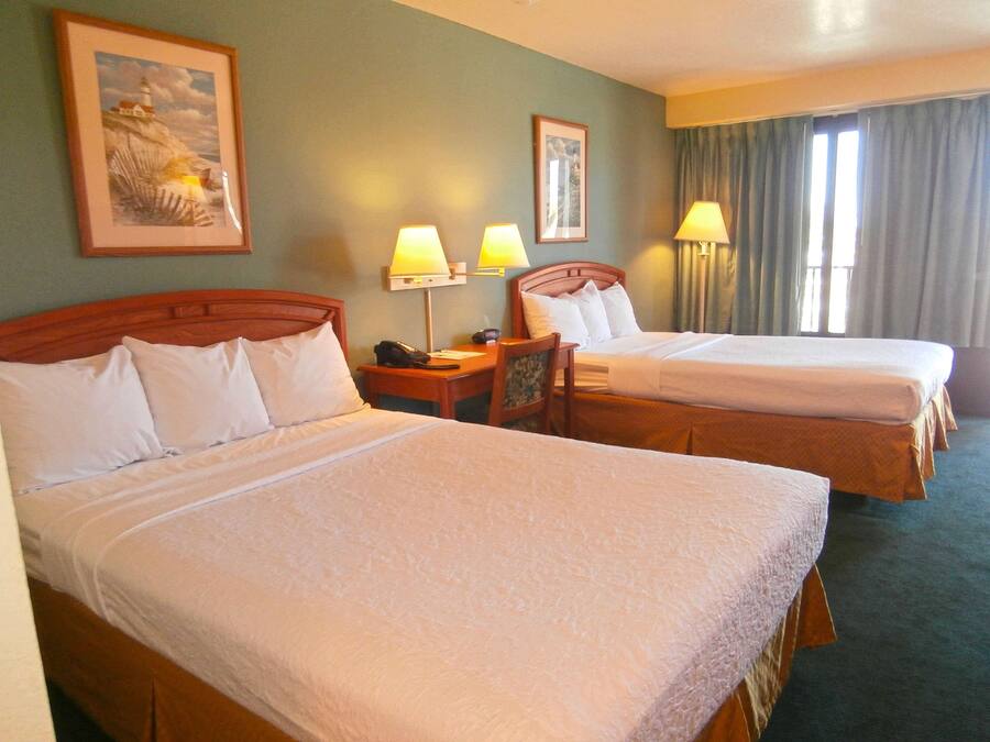 Secretária, Wi-fi grátis, roupa de cama fornecida, despertadores